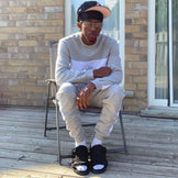 Open media 60 in modal